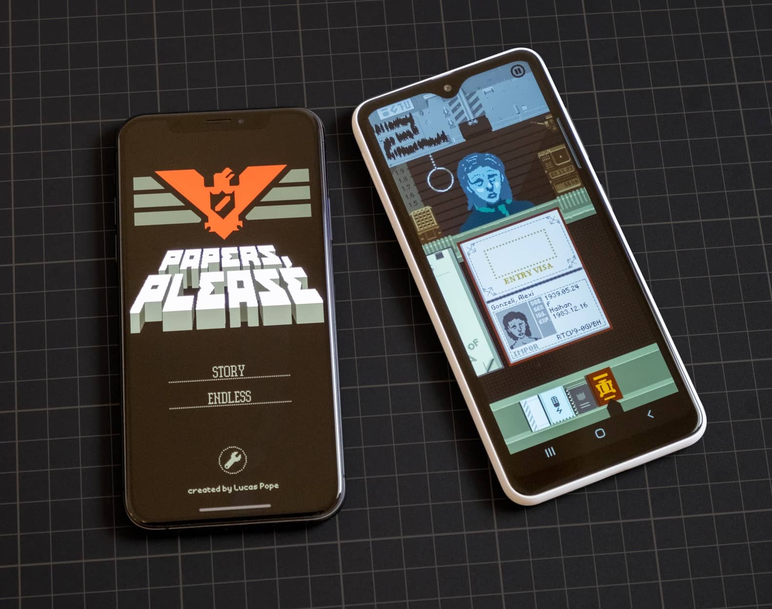 Papers, Please míří na mobily | Gaming Professors